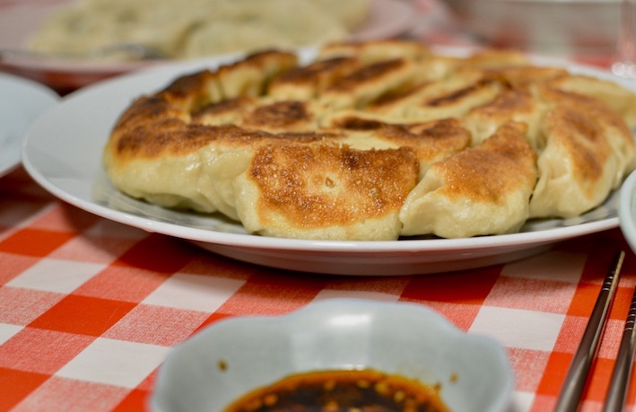 The Best Guide To Cook Amazing Chinese Jiaozi 饺子 - Eazzychinese